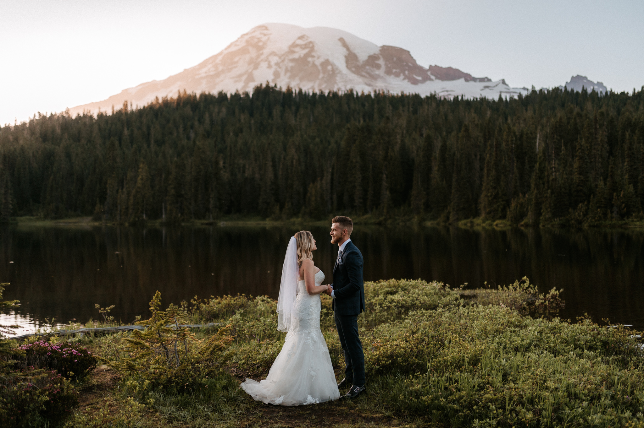 Elopement Timeline: How To Make It Perfect - Emett Joseph Photography