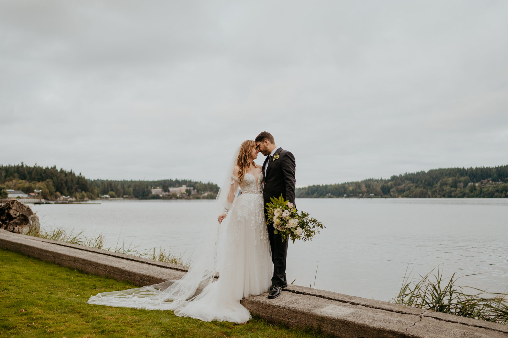 Emett Joseph Photography - Seattle Wedding & Elopement Photographer
